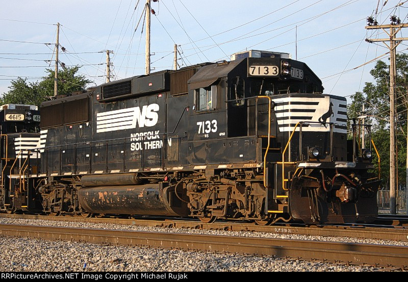 NS 7133